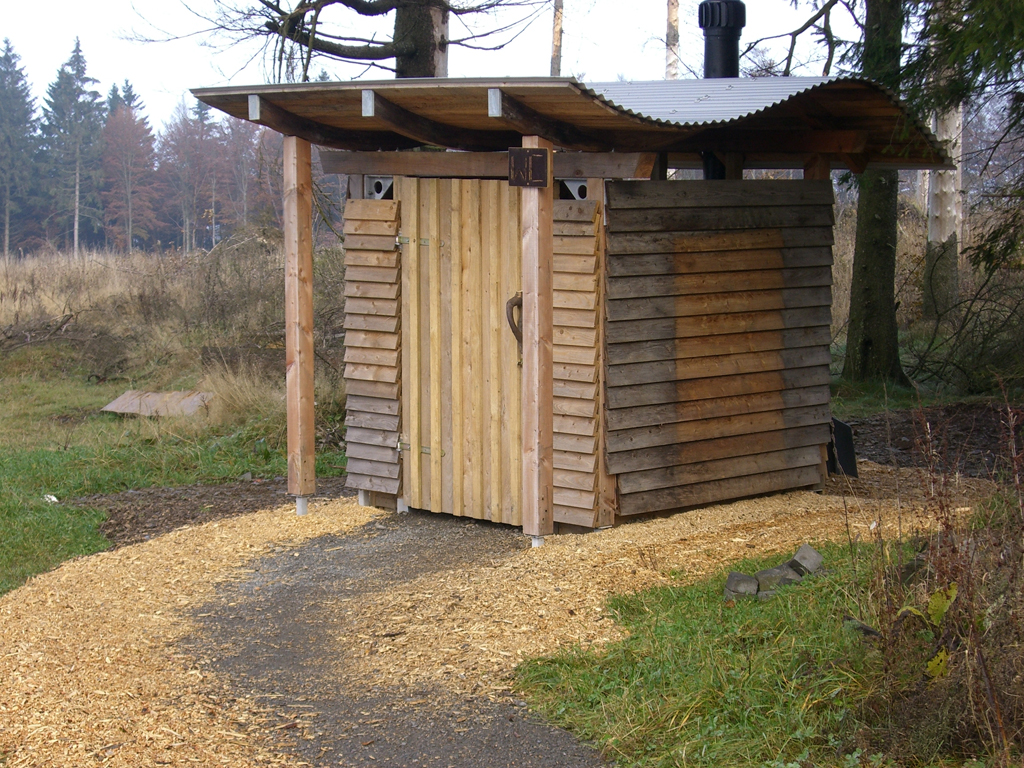 Hering entwickelt völlig autark funktionierende WC-Anlage – „WLT ...